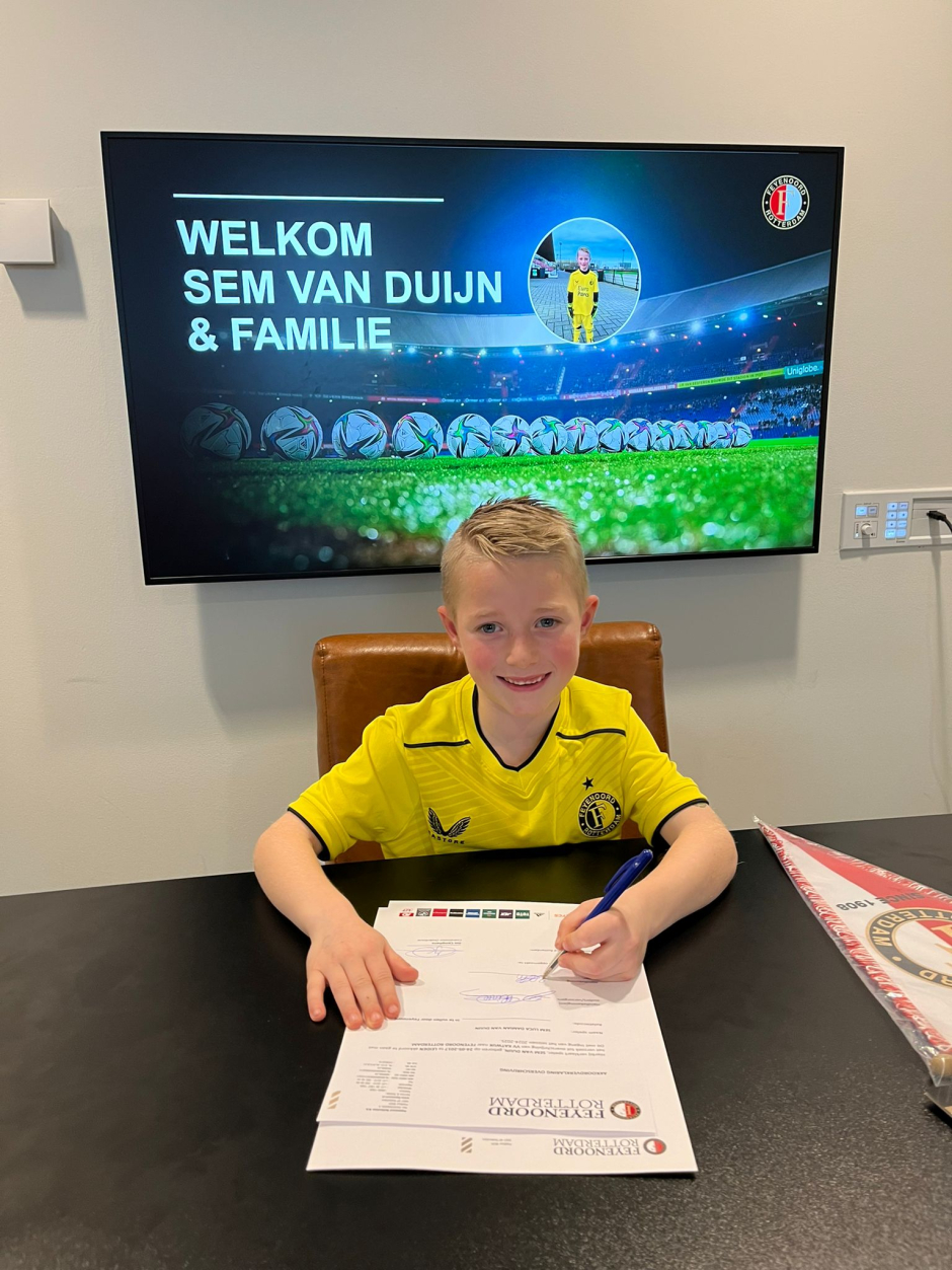 Sem van Duijn (JO7-1) volgend jaar speler van Feyenoord · VV Katwijk