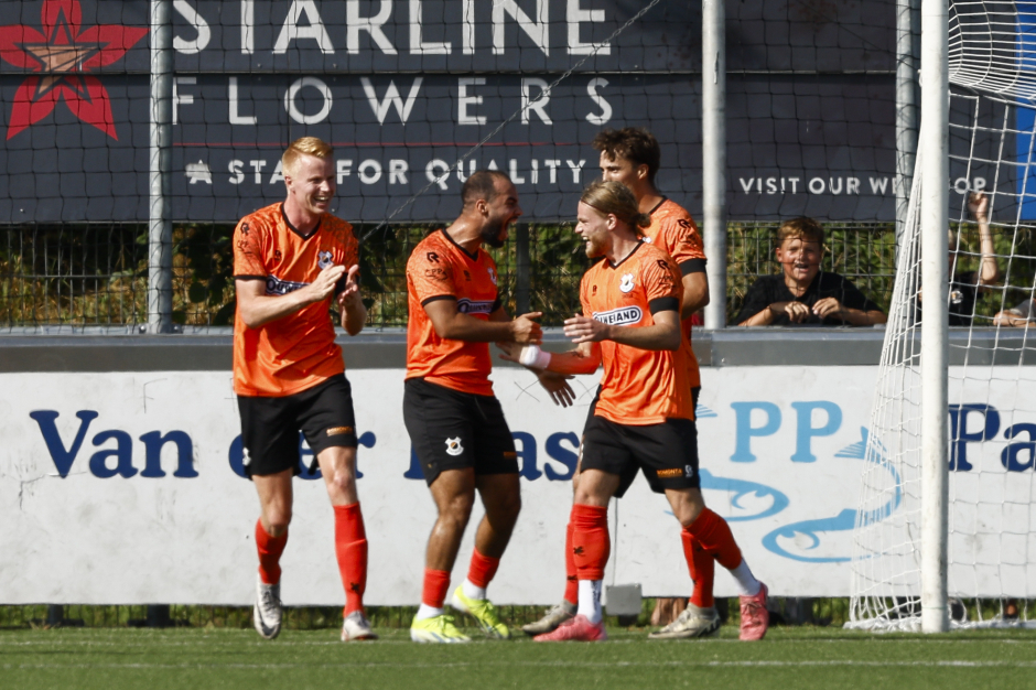 Katwijk boekt overtuigende zege · VV Katwijk
